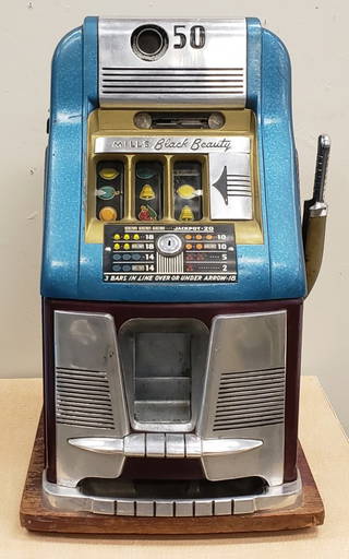 Mills Black Beauty Half Dollar (50 Cent) Slot Machine