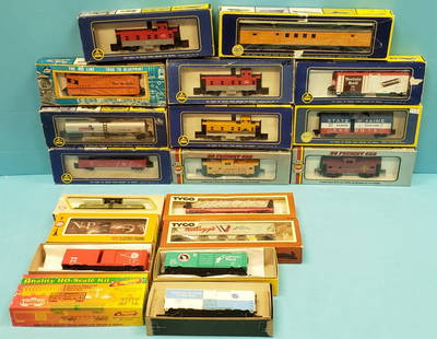 (19) Moc Ertl Cars Of The World, New Old Stock