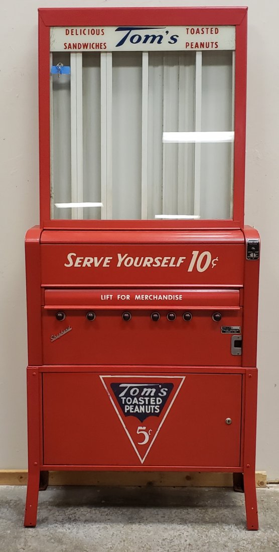 Tom's Sandwiches & Toasted Peanuts Vending Machine - Jun 27, 2020 ...