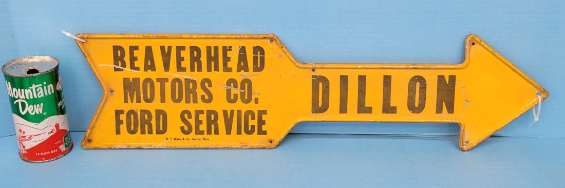 Delaval Service Metal Arrow Sign
