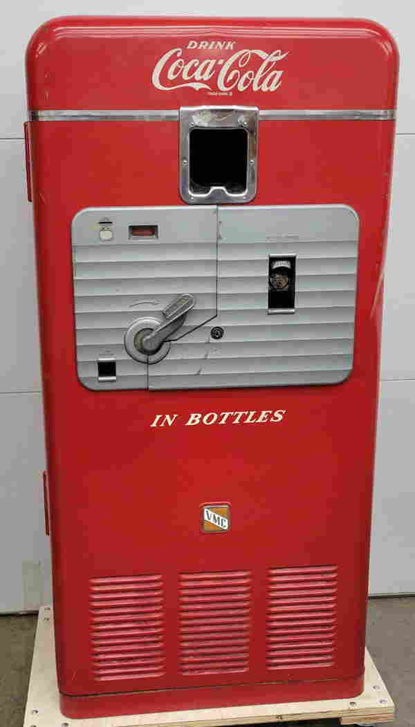 Coca Cola VMC 27A Vending Machine - Dec 03, 2022 | Rockabilly Auction ...