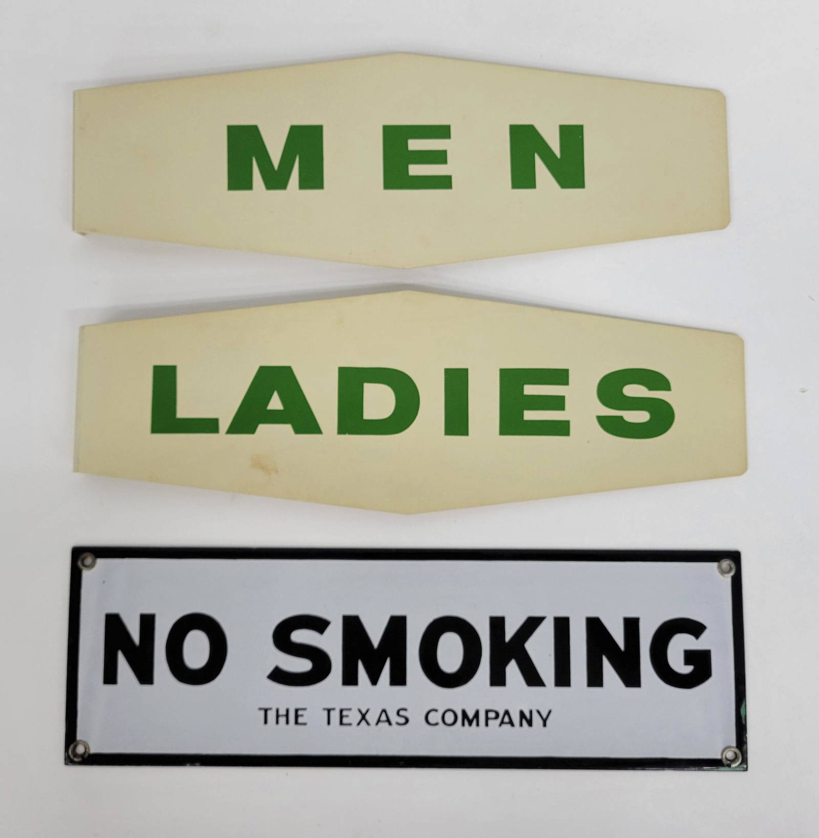 Texaco No Smoking Ssp Sign & Pair Of Texaco Ladies/men Metal Restroom ...