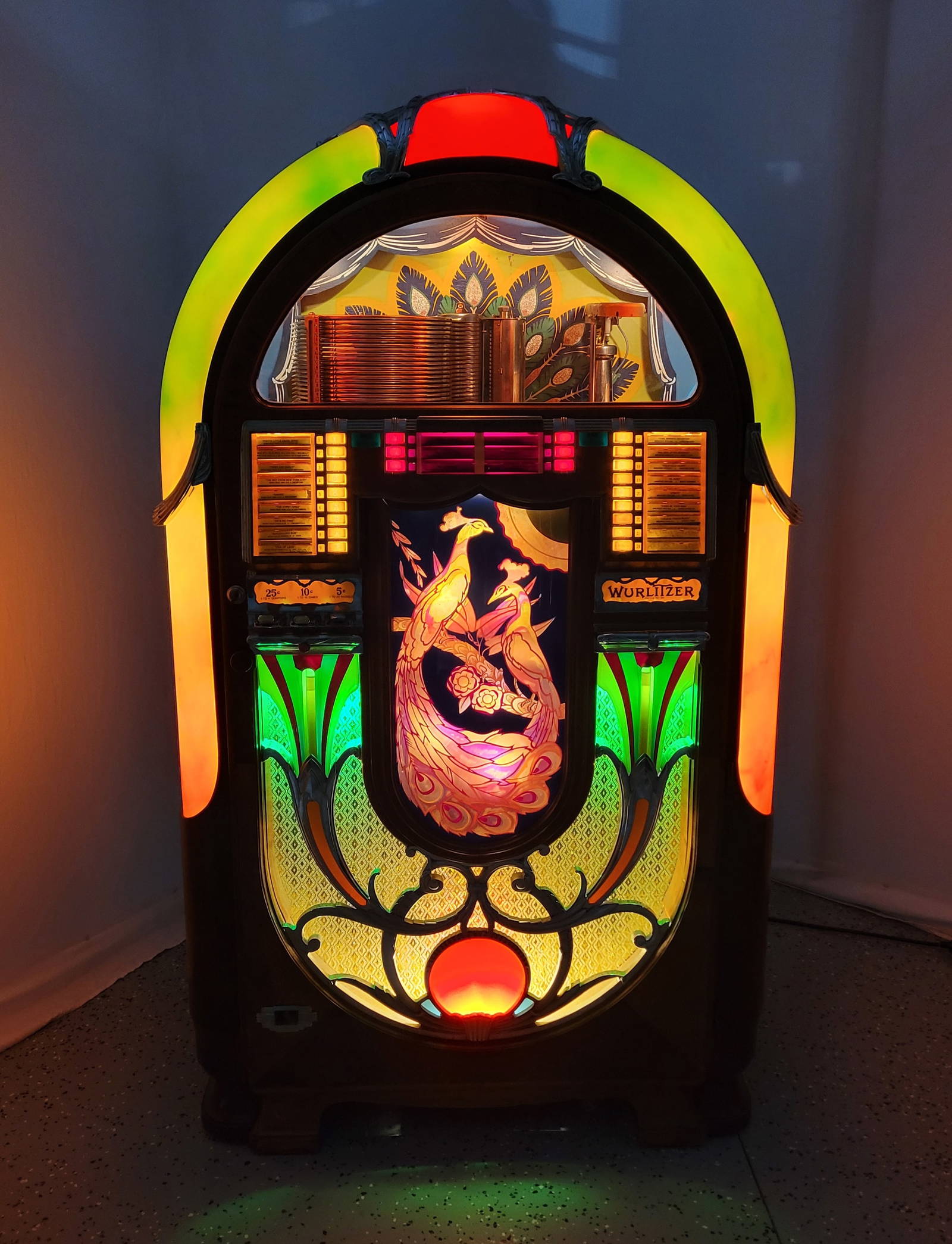 Antique & Vintage Jukeboxes for Sale