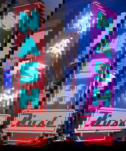 Porcelain Collectibles for Sale at Auction