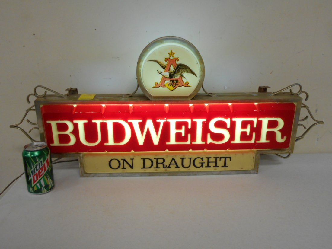 Vintage Budweiser On Draught Light Up Advertising Sign