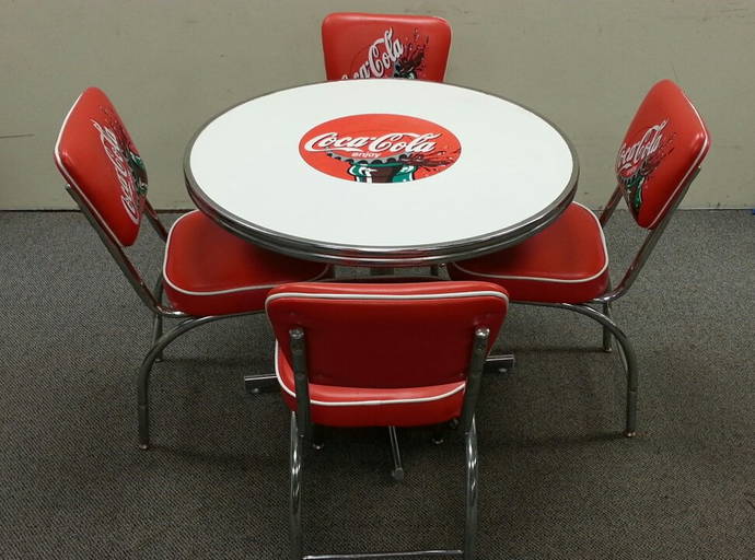 Coca Cola Diner Set Table And Chairs.