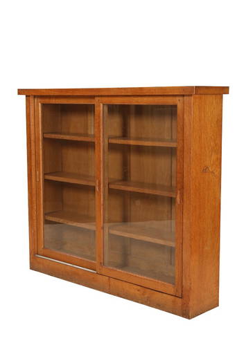 Robert Thompson Of Kiburn: A Mouseman Oak Bookcase