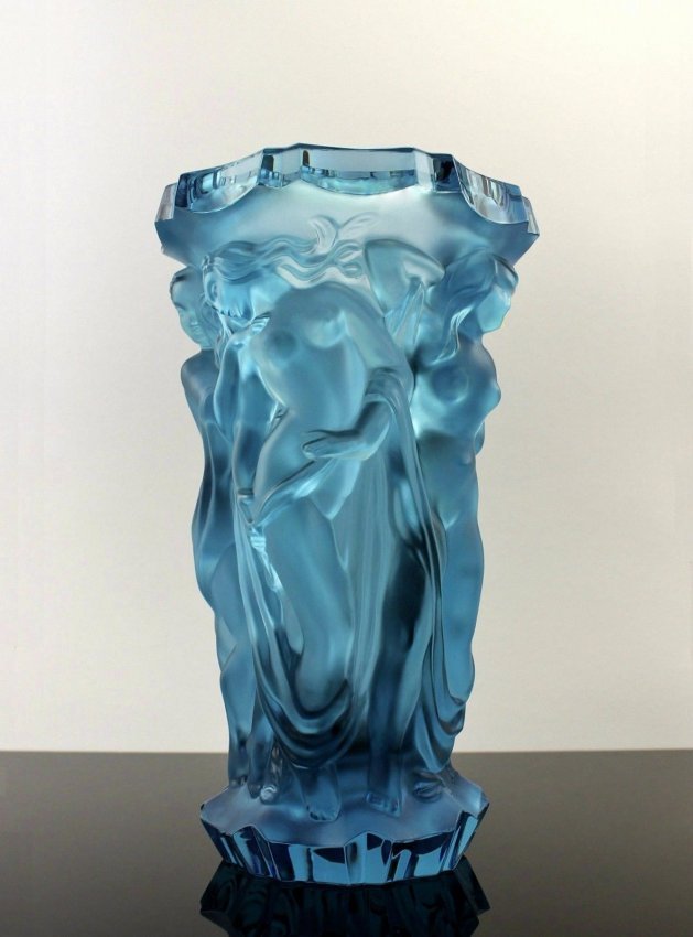 Bohemian Art Deco Alexandrite Glass Large Vase