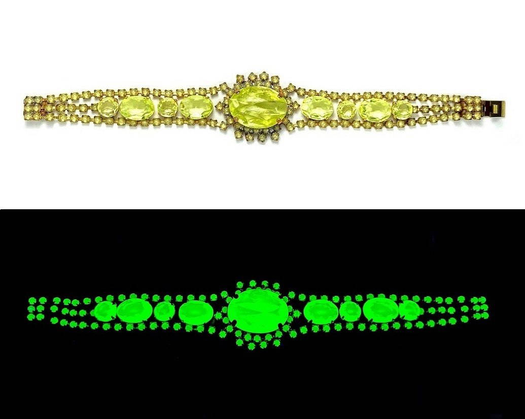 Art Deco Vintage Bracelet Vaseline Uranium Glass Auction