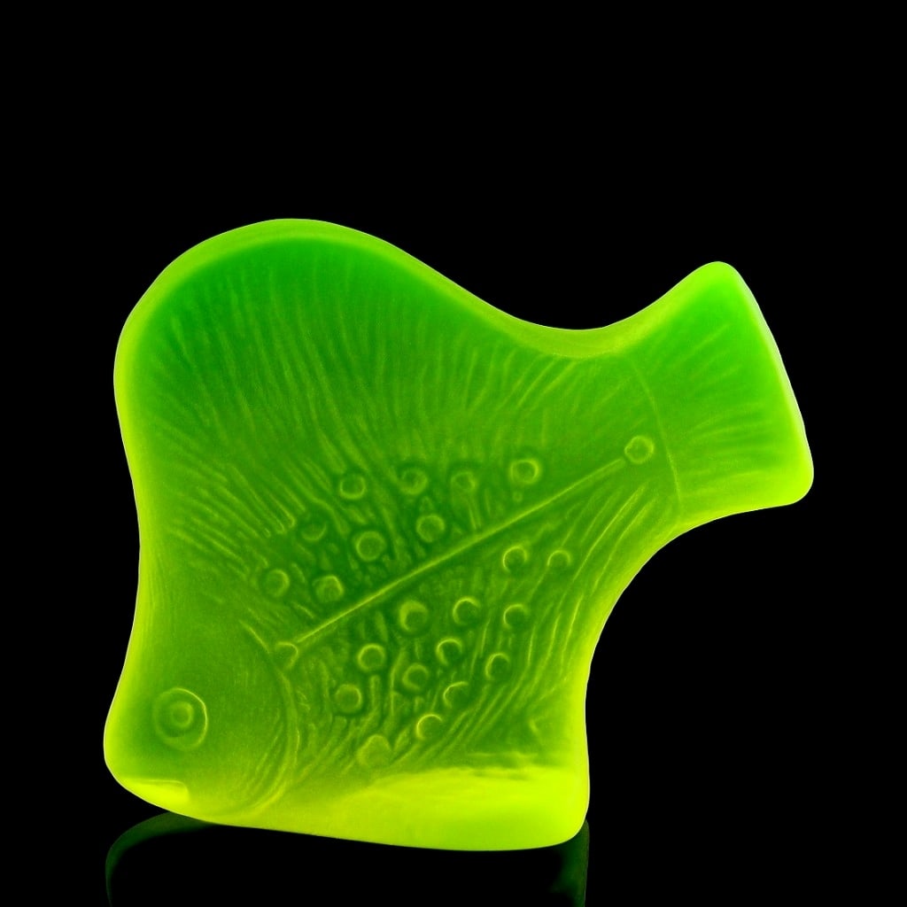 Art Deco Uranium Glass ' Fish ' Figurine 1930' H.hoffmann Auction