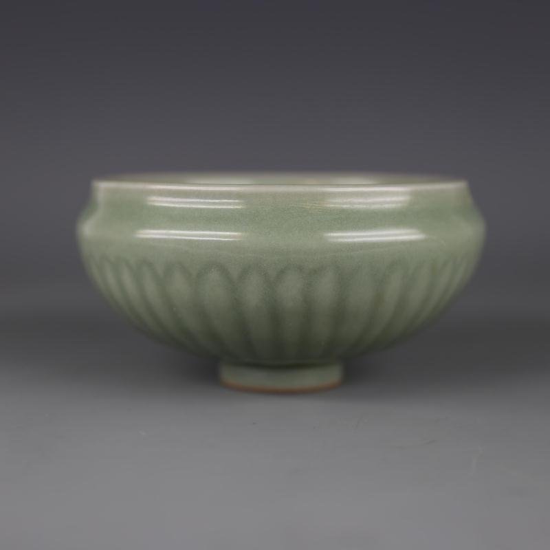 Chinese Song Longquan Bowl
