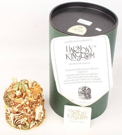 HARMONY KINGDOM "ORIGINAL KIN" BOX FIGURINE - Aug 09, 2017 | Florida ...