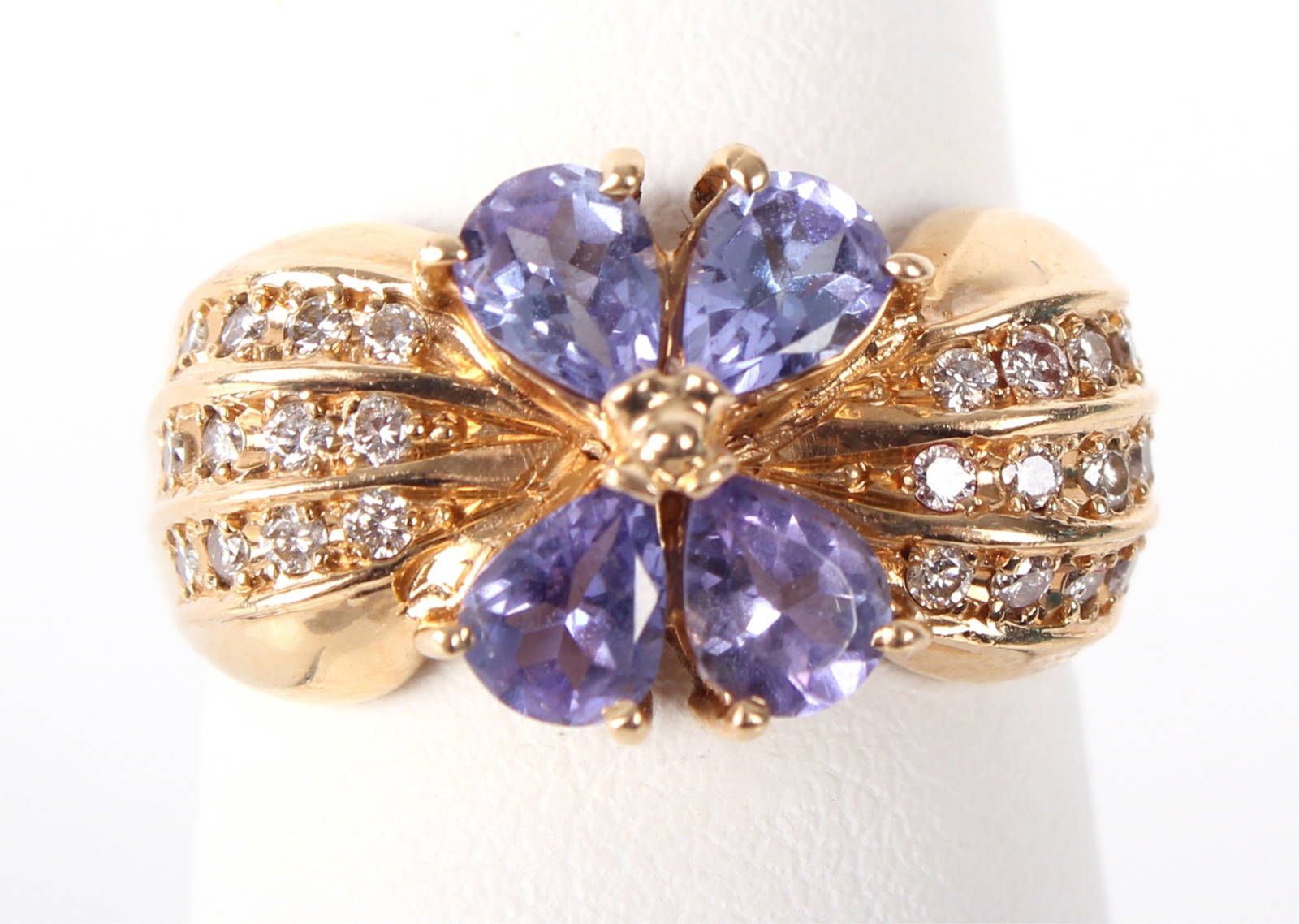 14k Gold Purple Tanzanite Diamond Ring - 0.06 Ctw Auction