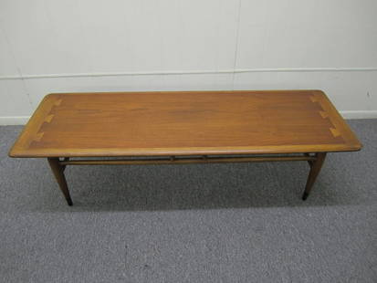 Lane Acclaim Series Dovetail Coffee Table