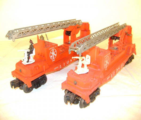 Abt: 2 Lionel #3512 Silver Ladders Fireman Cars