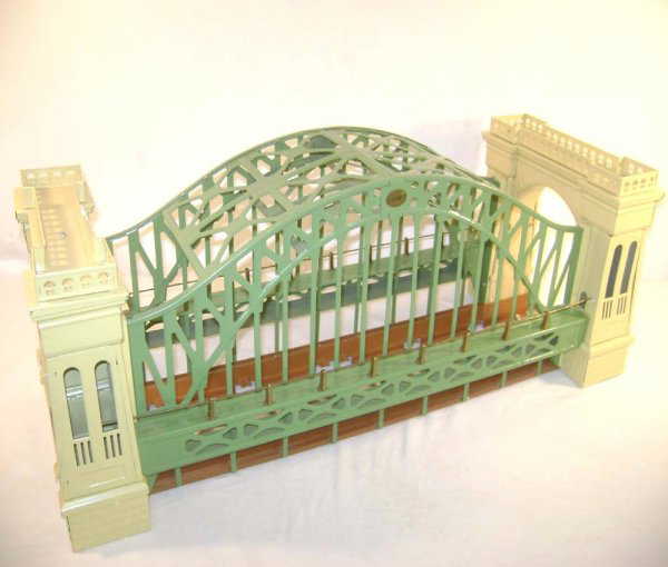 24: ABT: MTH #10-1015 Hellgate Bridge/Early Colors