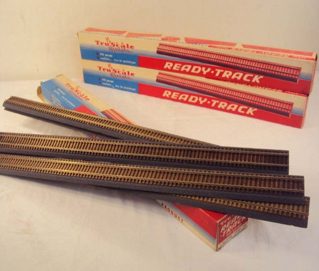 158: ABT: 3 Boxes Tru-Scale HO #1102 Straight Track Sec