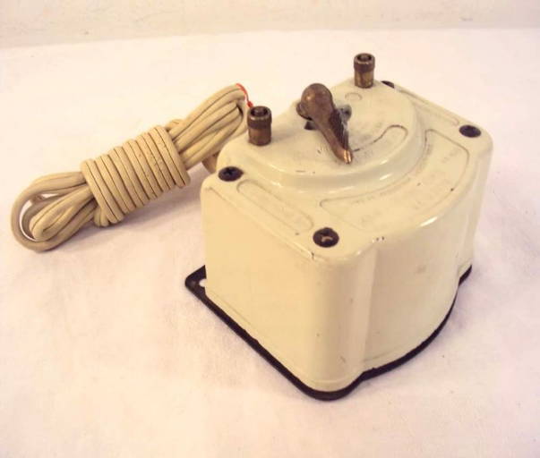 Abt: Lionel #1043 500 Girl's Ivory Transformer