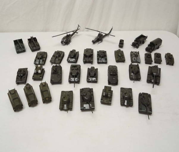 ABT: Roco HO Scale: 33 Military Vehicles and Air Cr - Jan 29, 2012 ...