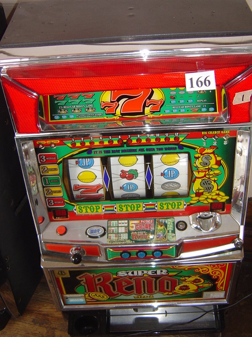 Pachislo Skill Stop Super Reno Token Only Slot Machine