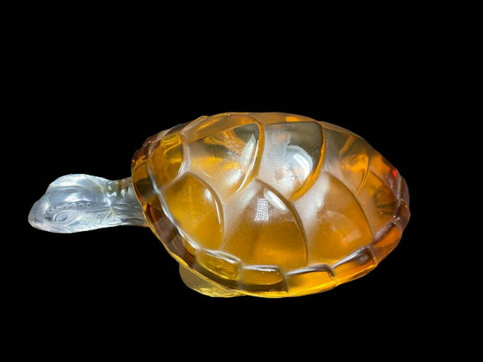 Lalique Crystal Amber Caroline Turtle Figure - Jun 07, 2020 | Bruce ...