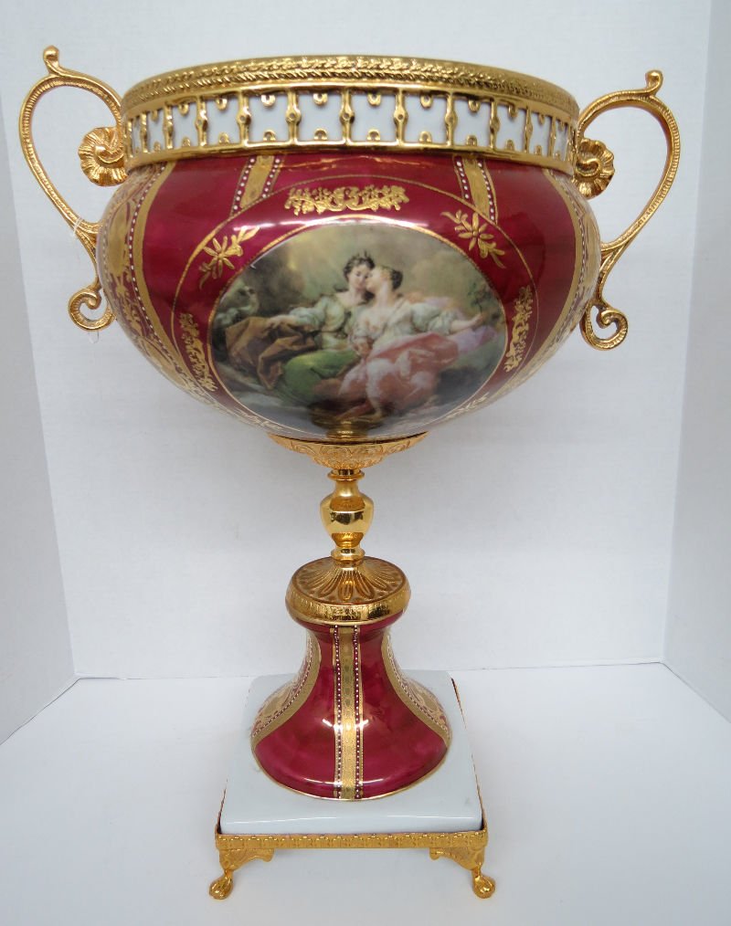 European Porcelain & Gilt Metal Centerpiece - Sep 29, 2013 | Bruce ...