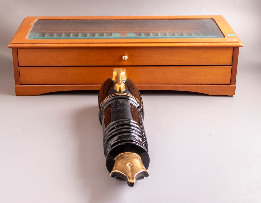 Pens Display Cabinets Auction