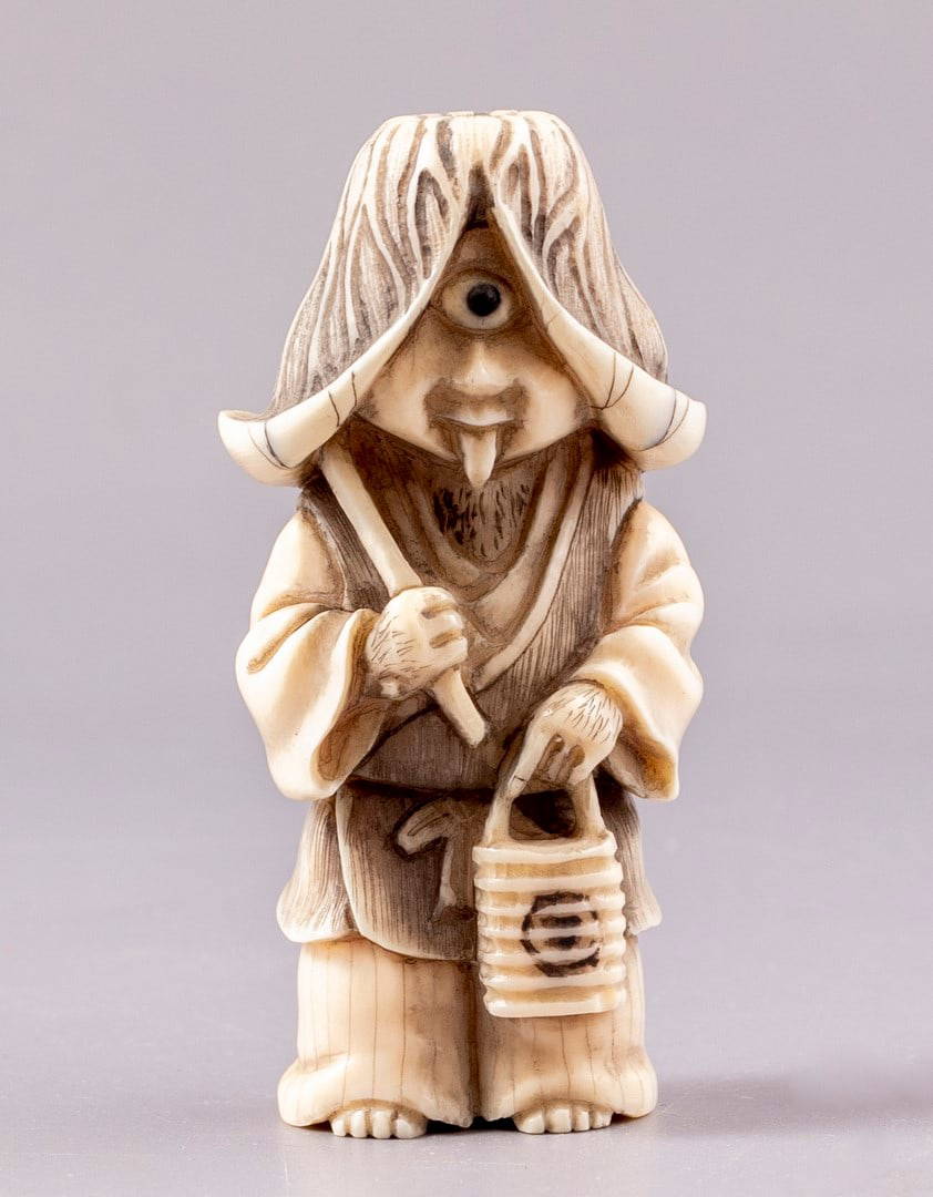 Carved Japanese Netsuke Auction