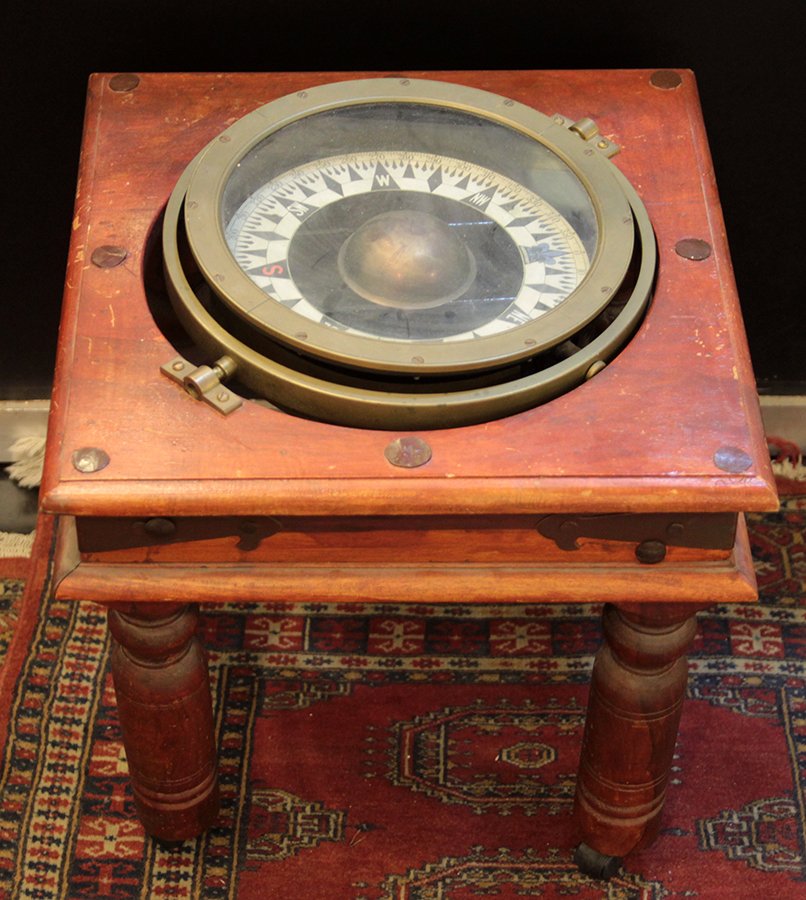 A vintage Ritchie Compass