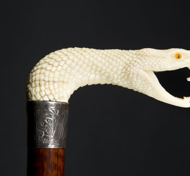 Carved Snake Head Cane : Lot 13