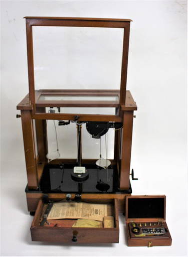Chainomatic Mahogany Cased Scale