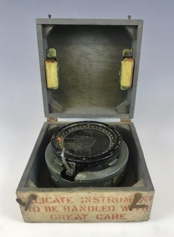 Ww2 British Raf Type P8m Cased Compass