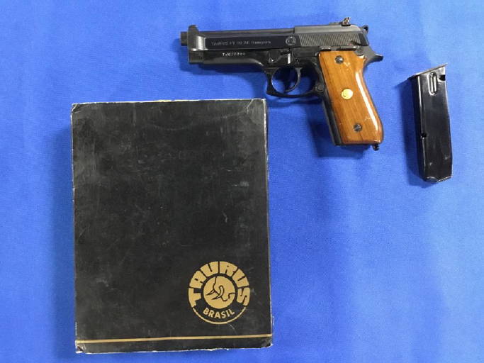 Taurus Pt99af 9mm Para