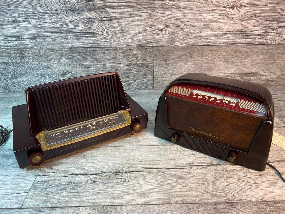 2 Vintage Table Top Radios