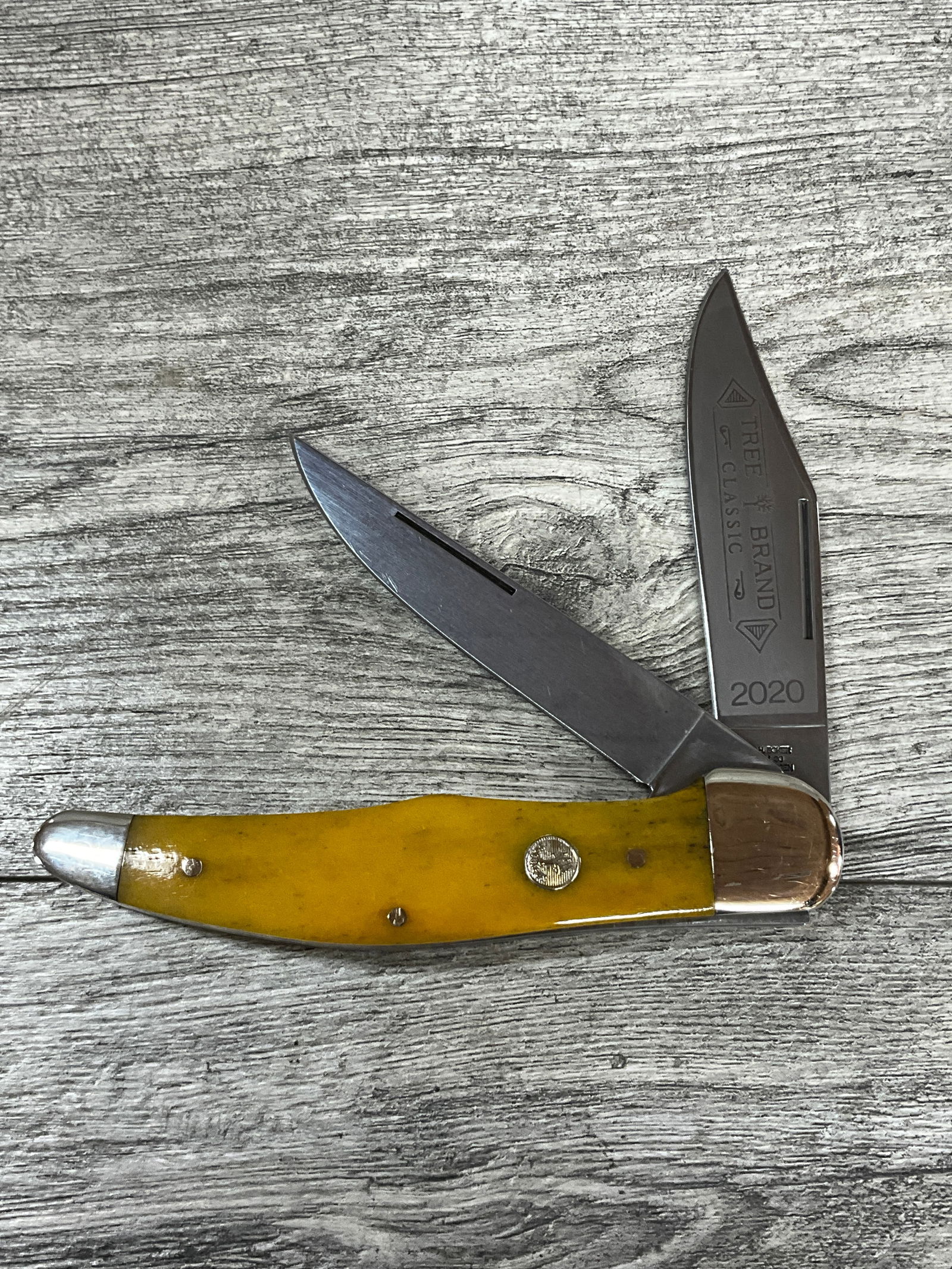 Tree Brand Classic 2020 Pocket Knife Auction