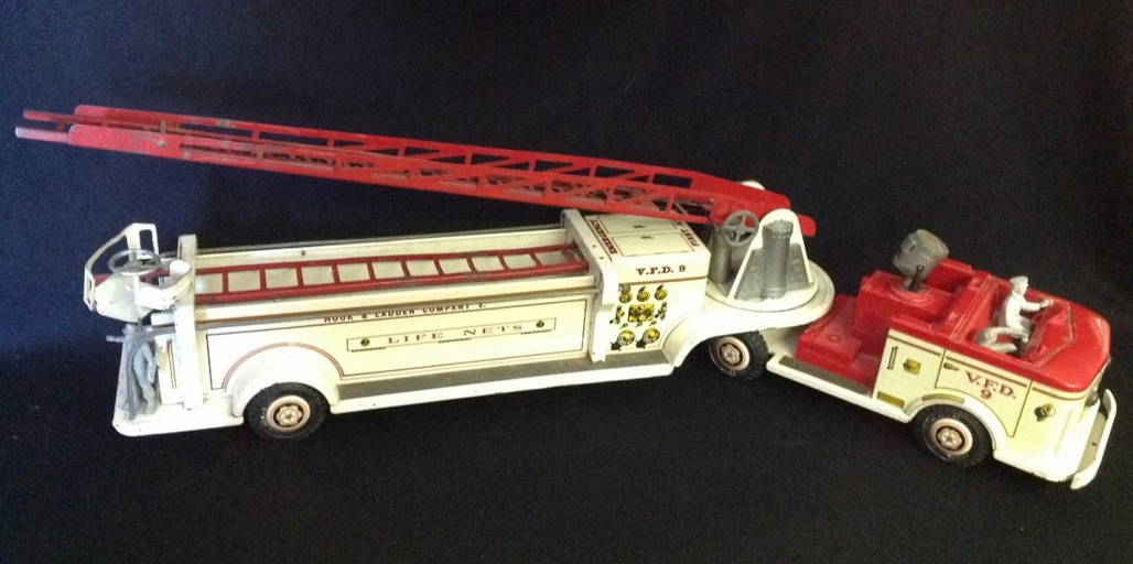 1950's White Marx Lumar Hook & Ladder Fire Truck #9