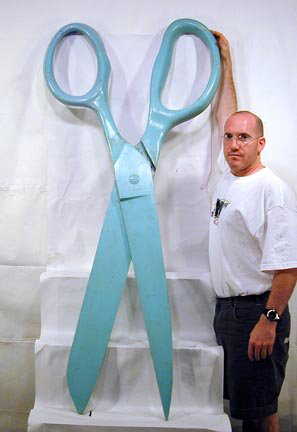 189: Giant Scissors Trade Sign