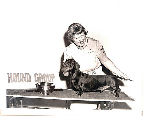 844: Evelyn Shafer, Hound Group.