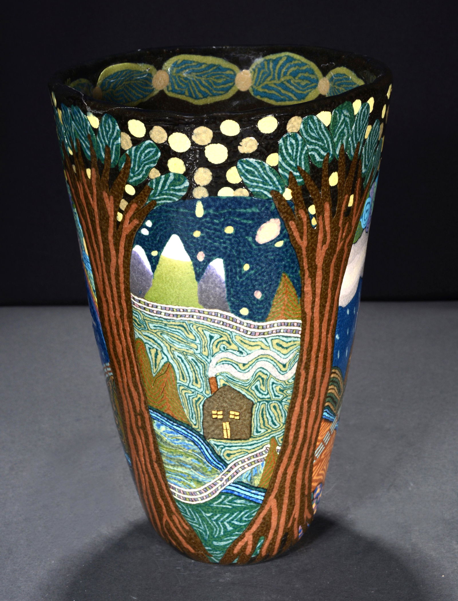 Jane Peiser. Vase With Mountain & Cabin Scene. | Barnebys