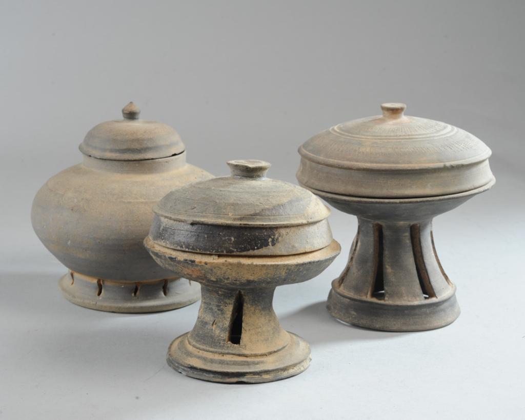 Group Korean Silla Pottery 0160 On Dec 19 2022 Hilliard Co In VA group-korean-silla-pottery-0160-on-dec-19-2022-hilliard-co-in-va
