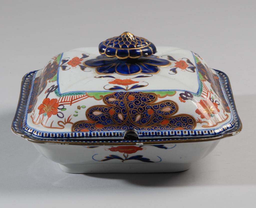 E. 19th C. Turner's Patent Ironstone Lidded Tureen Auction
