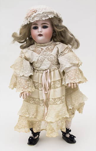 Porzellan Pappmache Puppe, Um 1900 Material: Kopf