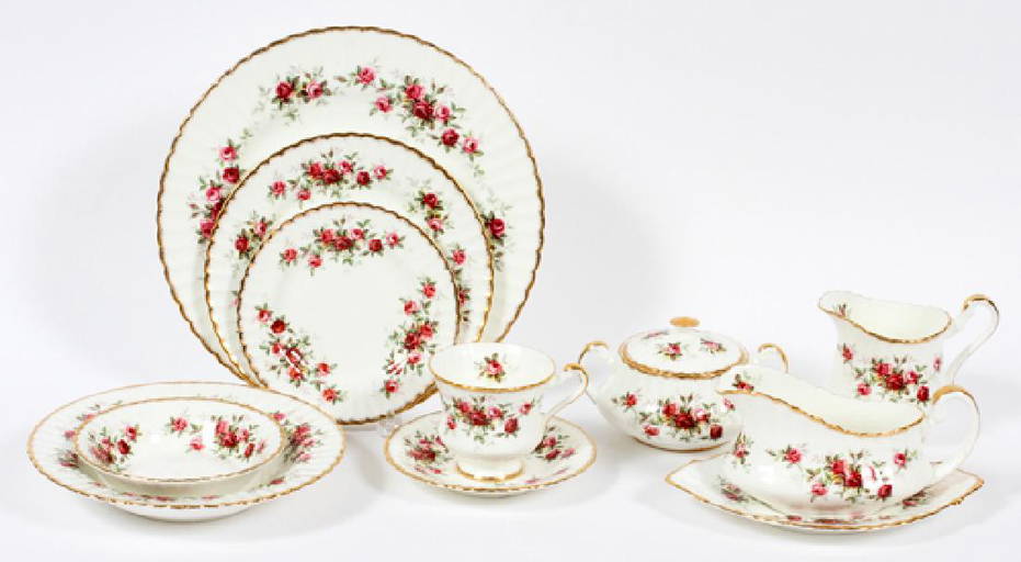 Paragon Porcelain Dinner Set County Fair 64 Pcs