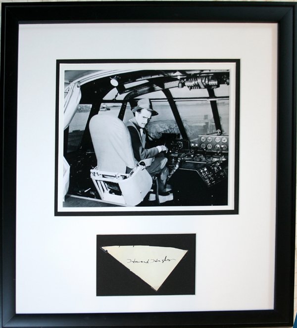 120245: PHOTO OF HOWARD HUGHES & SIGNATURE H12" W8"