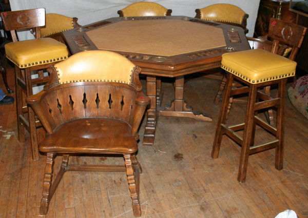 060018: 7-SIDED OAK POKER TABLE W/CHAIRS & BAR STOOLS