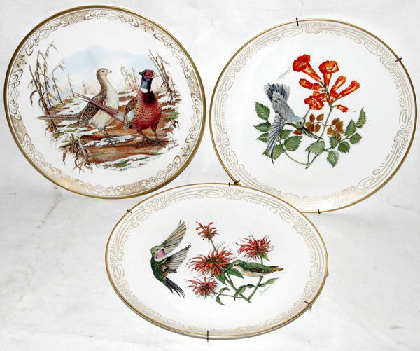 071515: EDWARD MARSHALL BOEHM PORCELAIN PLATES W/BIRD