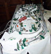 NOCH N GAUGE SUITCASE TRAIN LAYOUT. 21 X 30" - Mar 09, 2017 | William J ...