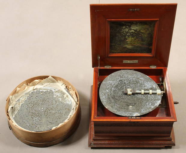 The Olympia Disc Music Box