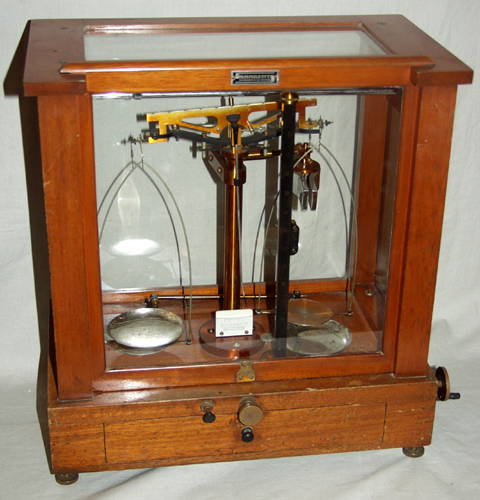 E. H. Sargent Co, Pharmacy Balance Scales