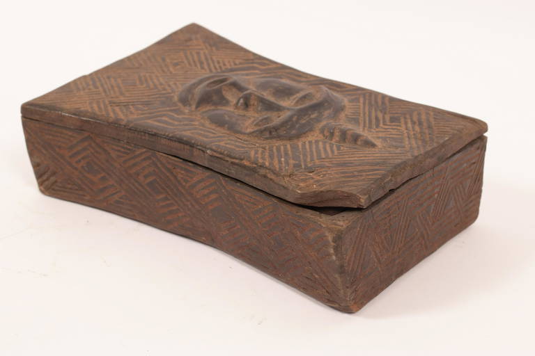 African Zulu Carved Wood Tobacco Box, Loose Lid, 1830